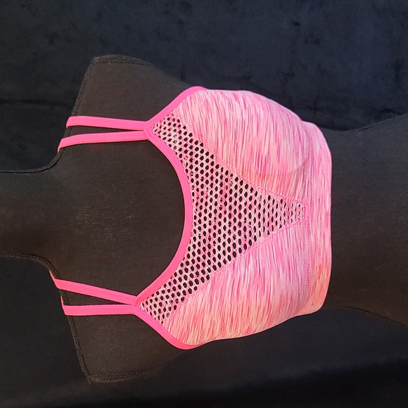 Material Girl | Intimates & Sleepwear | 522 Pink Sports Bra | Poshmark